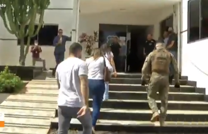 Três estudantes de medicina suspeitos de entrarem no curso com ... Três estudantes de medicina suspeitos de entrarem no curso com ...