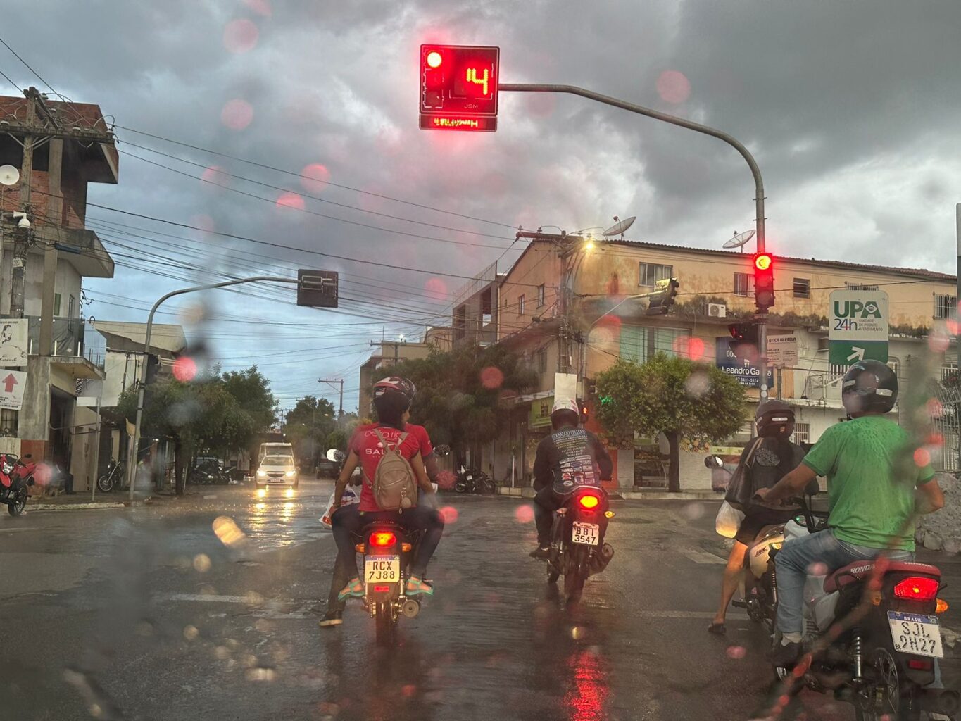 Bom Jesus da Lapa registra mais de 80 milímetros de chuva em 72 horas ...